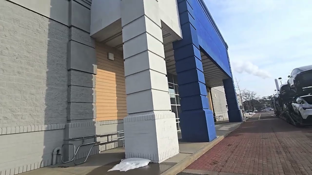 Revisiting the abandoned Bed Bath & Beyond, Westbury, NY