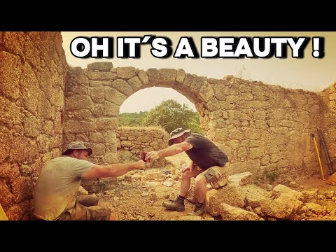 #14 The Arch Grand Finale - Restoring an abandoned ruin in Portugal