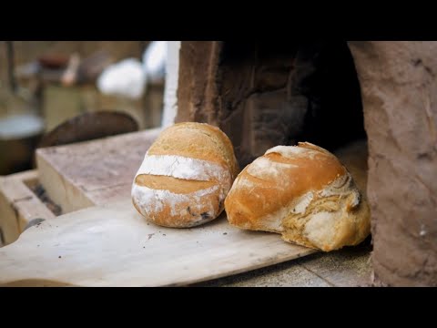 How to build an Earthen Oven and Use it the Same Day!