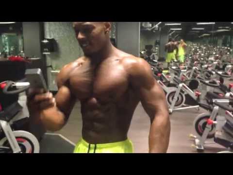 M8land "Flex Champ" Perfect Selfie Secrets
