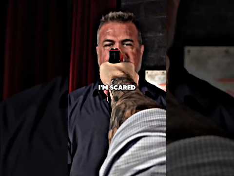 Navy SEAL Exposes How to Disarm a Gun in Milliseconds