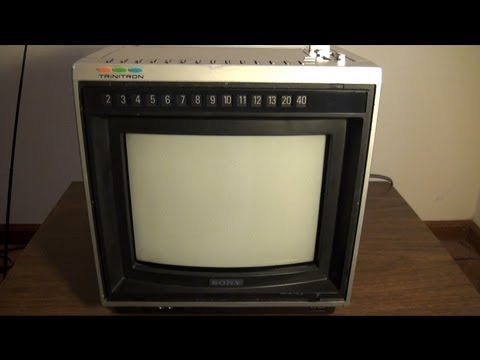 1980 Sony Trinitron KV-9400 9" Color TV