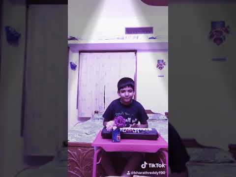 My first Dubsmash with bro n mam