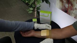 How to Apply DermaRite's ComfortFoam Wound Dressing - DermaRite ...