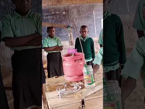 Simple distillation improvised apparatus