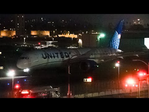 *RARE* United 787-9 charters at San Diego!