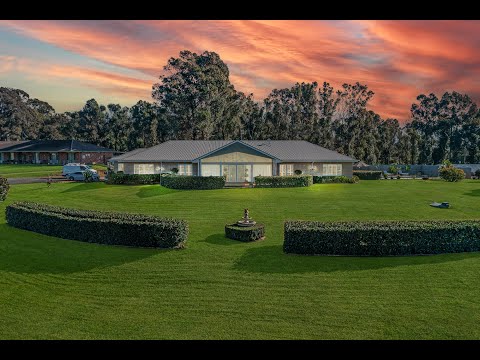 1 Silverdell Place, Surf Beach - Full Length Video
