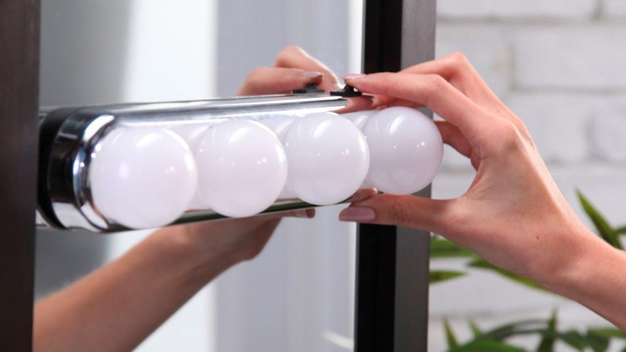 STUDIO GLOW : Instant Mirror Light with Suction Cup on Shop Story