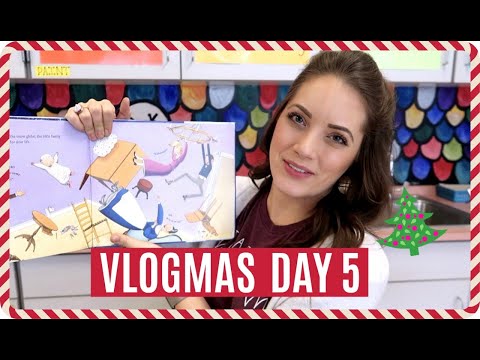 VLOGMAS DAY 5 | FAVORITE HOLIDAY AND WINTER BOOKS FOR KIDS | ELEMENTARY TEACHER