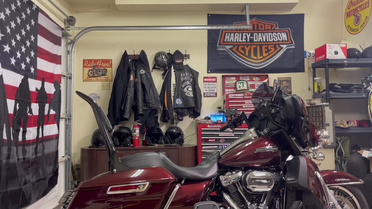 Siouxide Chopper knock off sissy bar on Harley Davidson Touring