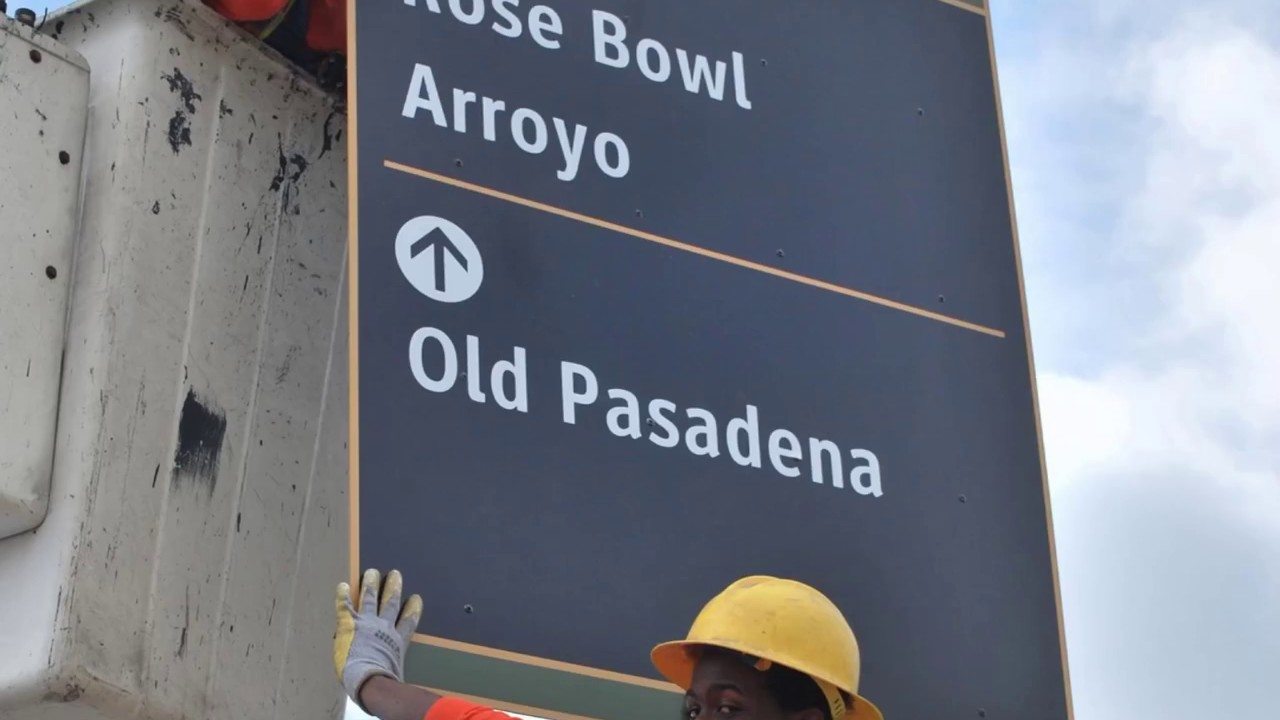 signage companies in Riyadh Saudi Arabia 059 6880786