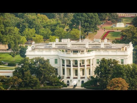 1600 Pennsylvania Avenue NW, Washington, DC Presented by Julia L2L.