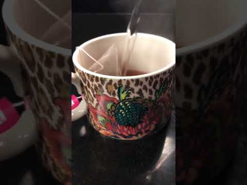 How to make a cup of tea using a tea bag