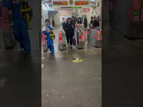 How to pay for train tickets