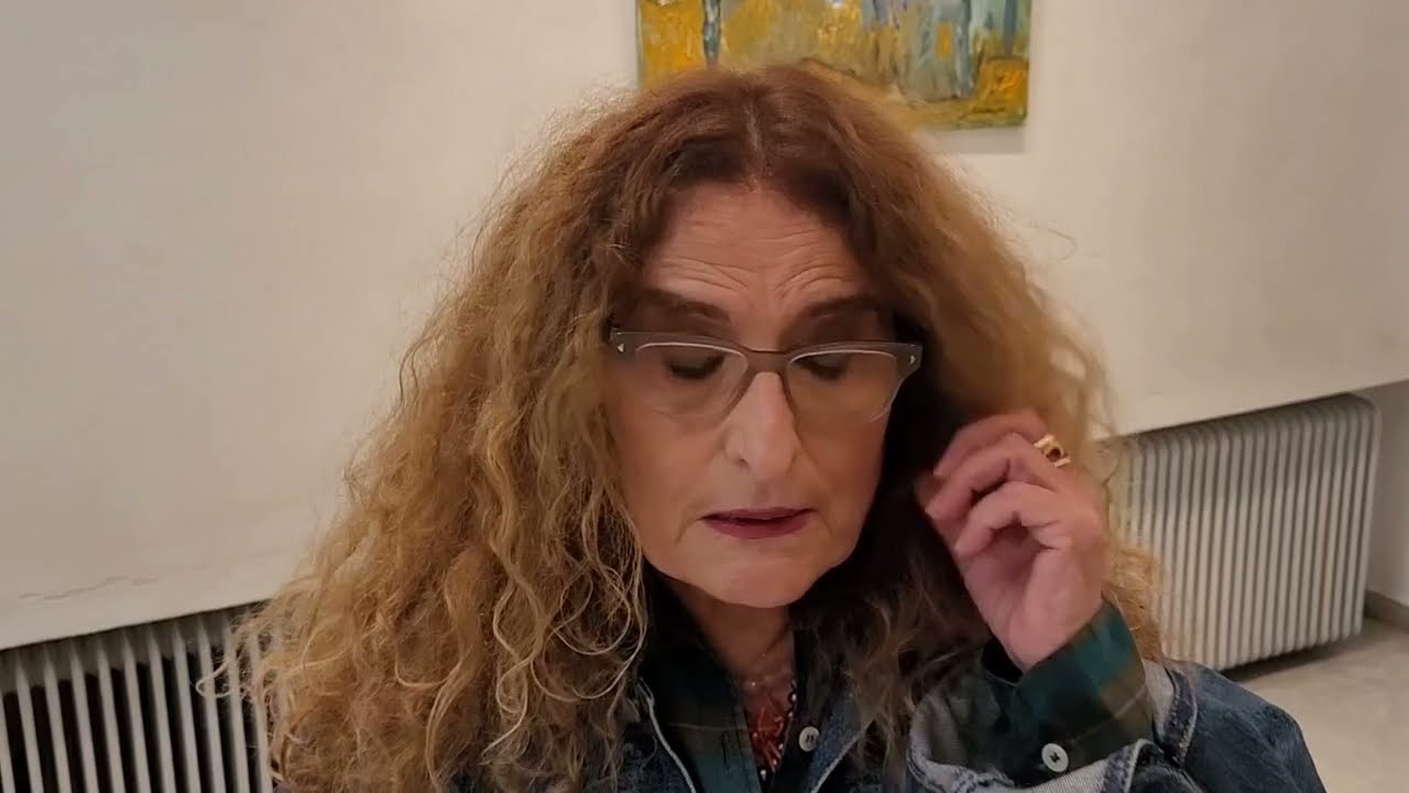 Το βιβλίο της ηθοποιού Σοφίας Φιλιππίδου "Το τραγούδι της μαύρης τρύπας ...