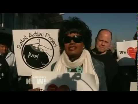 Wal-Mart Worker Uprising: Protests Held At 1,000 Stores on Black Friday