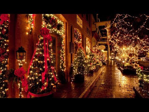 Why You Really Need to Plan a Visit to Dahlonega, Georgia This Christmas | Southern Living
