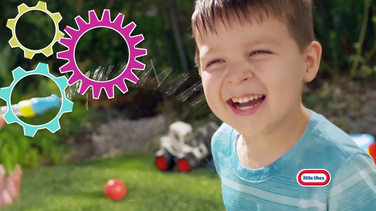 Fountain Factory Water Table | Little Tikes