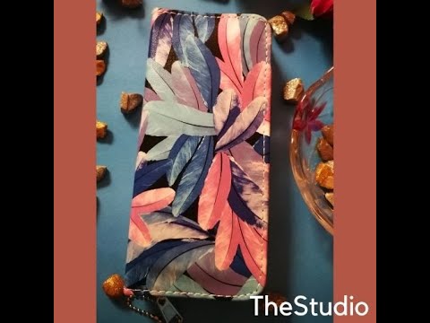 The Studio Funky Clutch