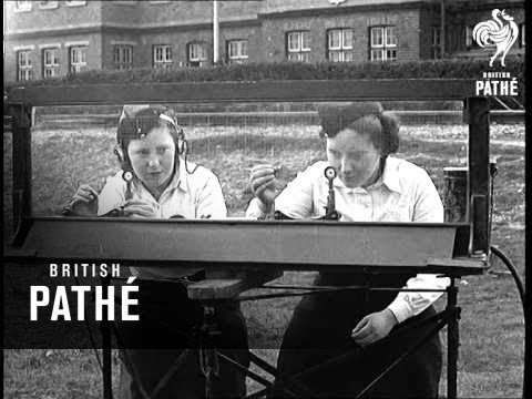 Ats Women Help The Gunners (1941)