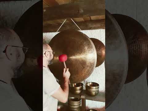 Sonido poderoso del Gong Tibetano