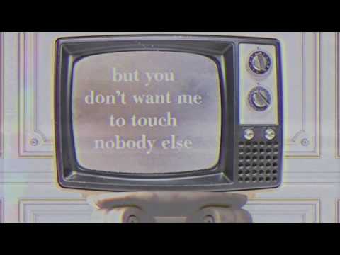 Ariana Grande & Social House - boyfriend (LYRIC VIDEO)