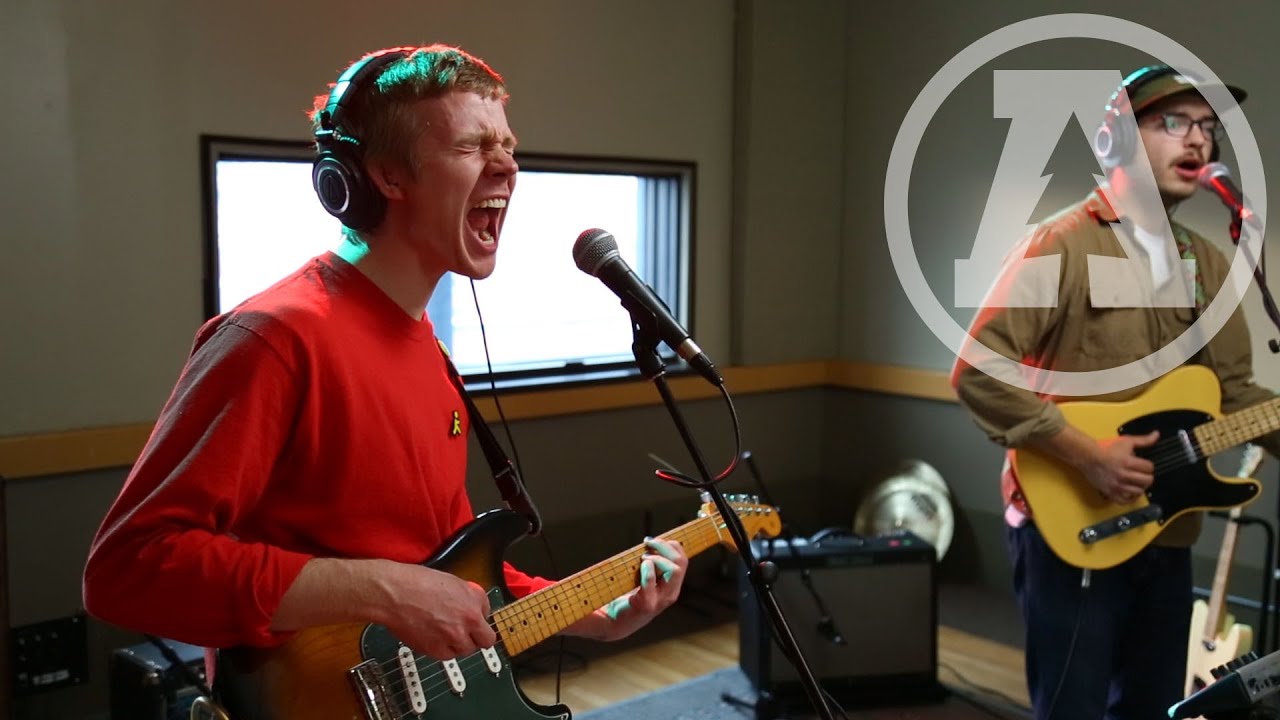 Pinegrove - Need 2 (Live) Bass Tab