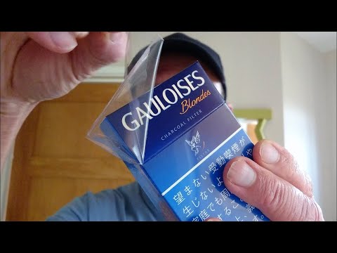 I've got the 'Gauloises Bleues' blues!