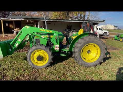 2004 John Deere 5105 Tractor w/ 521 Loader & quick hitch - United Edge ...
