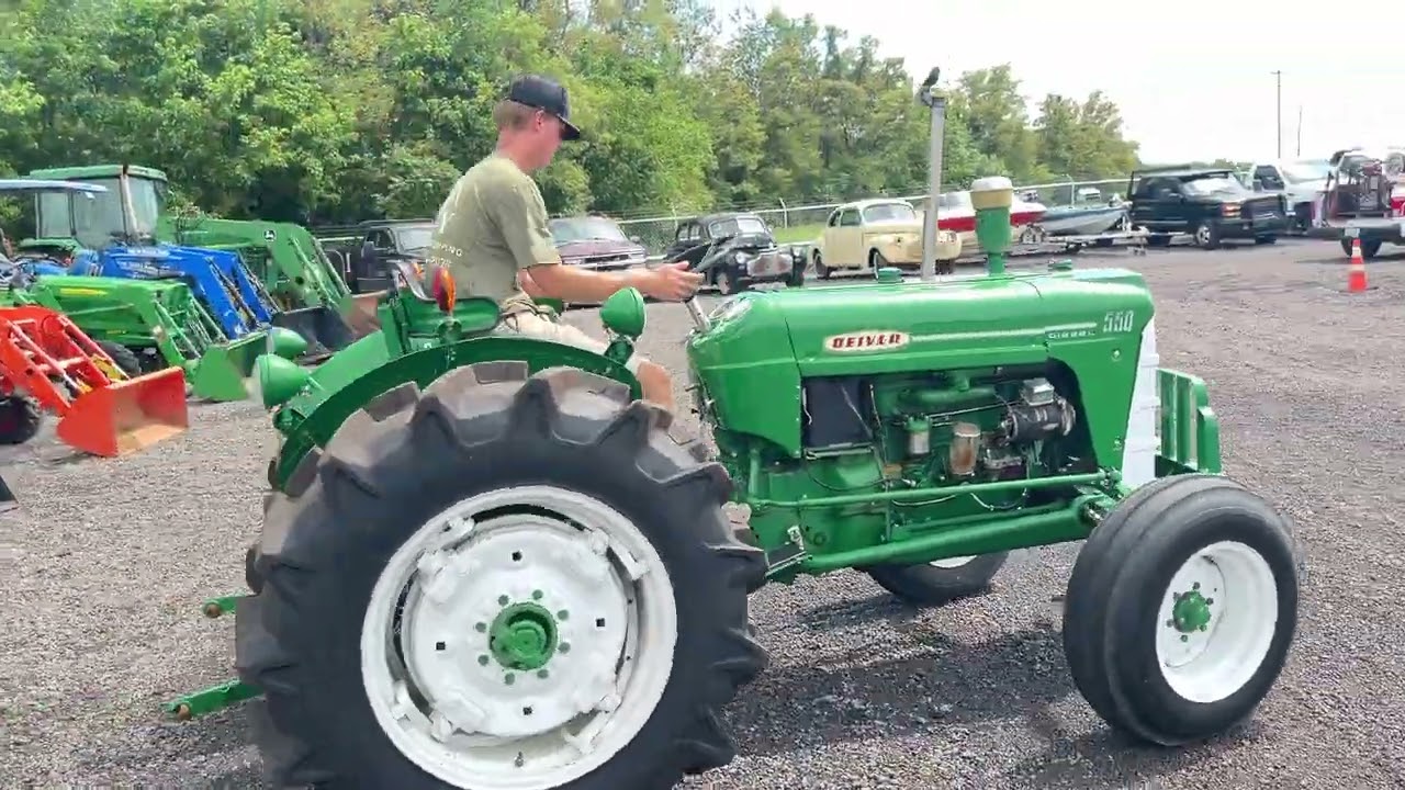 1958 OLIVER 550 TRACTOR
