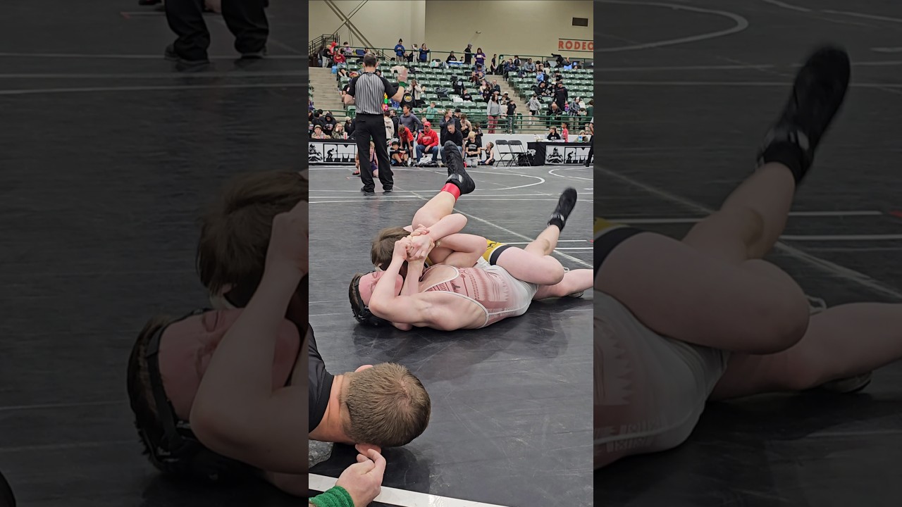 Is that a pin ref? 🤔👨‍🦯#usawrestling #wrestling #mma #wrestler #grappling #martialarts #shorts