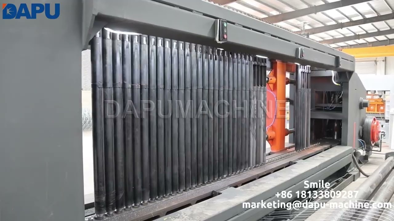 Gabion mesh machine for twisted wire fence