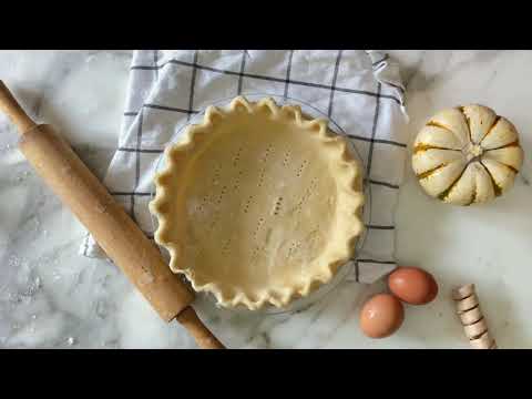How to Make a Fluted Pie Crust - Easy Tutorial