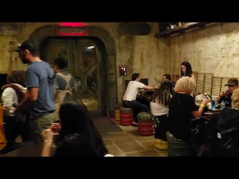 Docking Bay 7 Walkthrough Galaxy's Edge, Disneyland