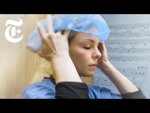 I.C.U. Doctor Brings Music, and Hope, to Coronavirus Patients | NYT News