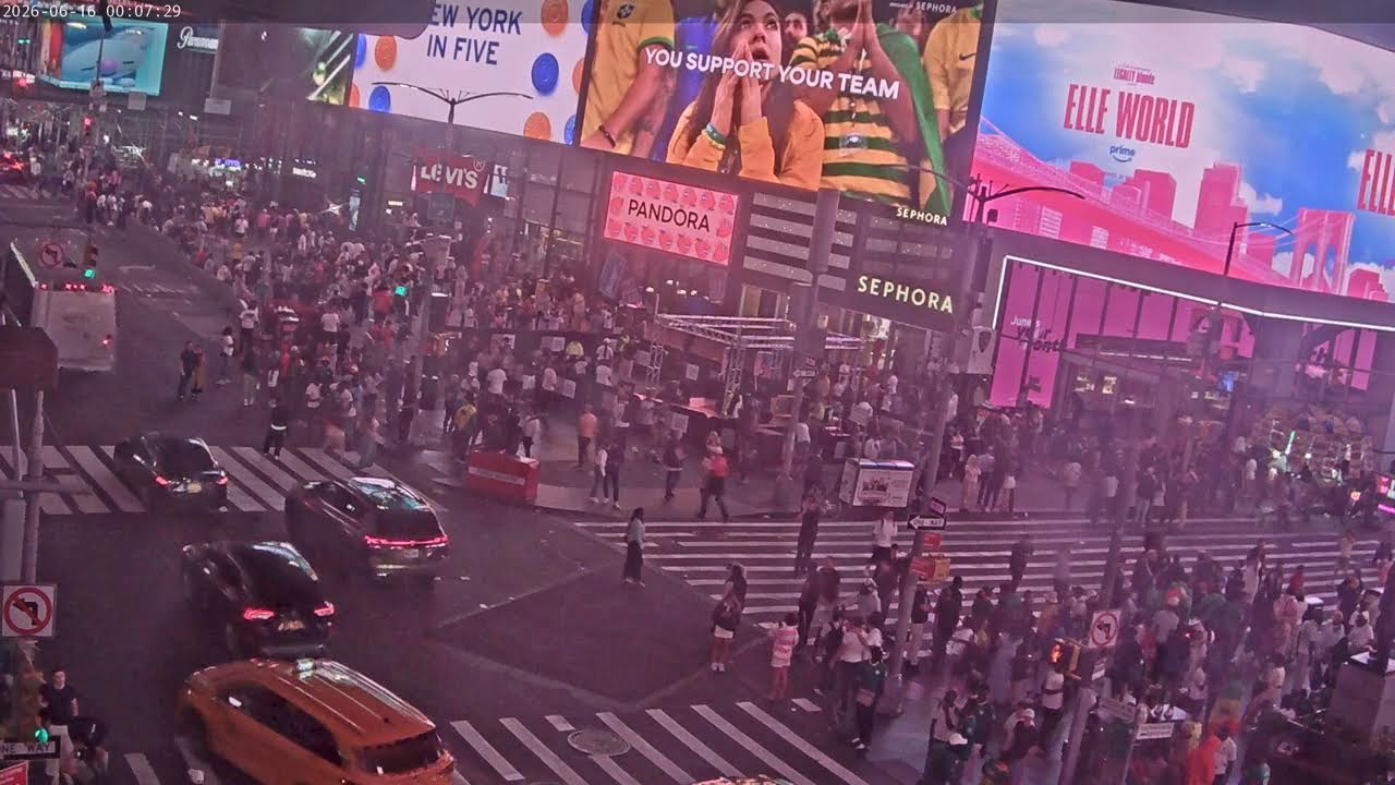 Times Square, Heart of Manhattan - Live Webcam | GeoWebcams