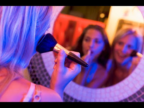 What Makeup Should a 10 Year Old Have?