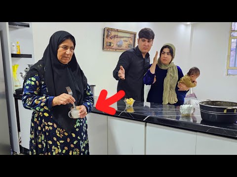 Owner Reclaims His Mother’s House with Police Help 🏠 | A Bold Act of Justice, Dignity & Family Love