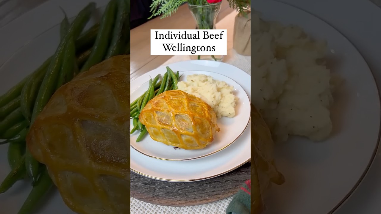 How to Make Individual Beef Wellingtons