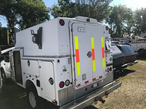 Used ATT Fiberglass walk in truck bed all fiberglass Fibre Body 2583