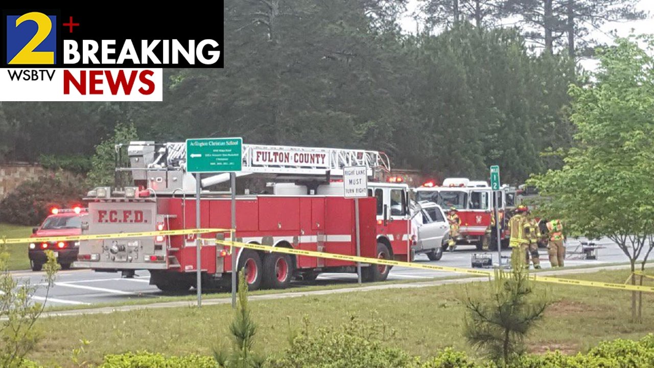 4 teens dead in crash involving tractor trailer