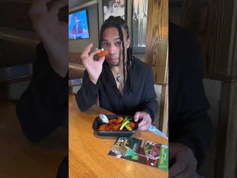 #ad @Applebee’s Grill + Bar wings were voted America’s Favorite