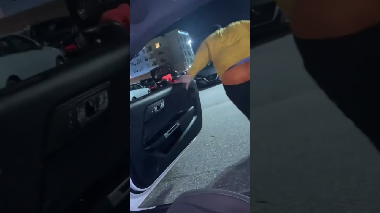 Tackling Random People (19)