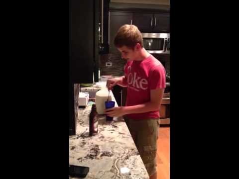 Making chocolate milk in spanish
