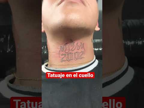 Tiñe en el cuello #tattoo #shorts #tattooartist #youtubeshorts #tattoolover