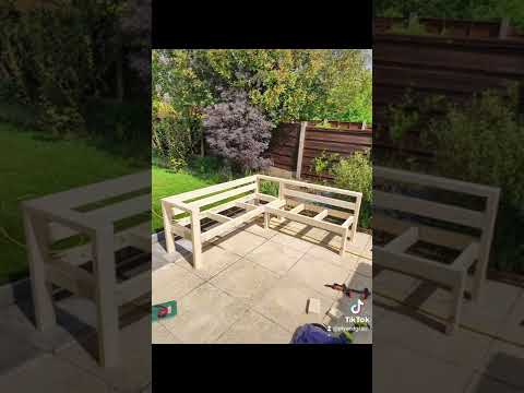 Garden Sofa made from just 2x4's!