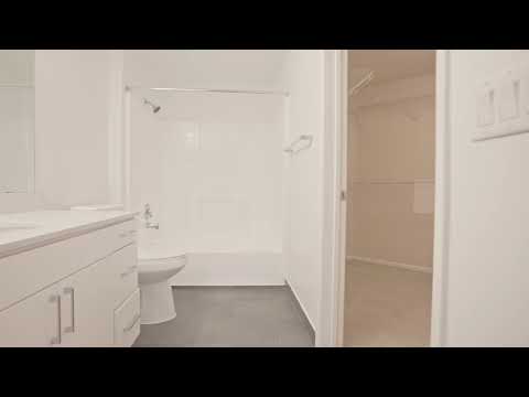 Bella Vista At Warner Ridge Apartments - Woodland Hills - Montevina - 344