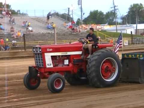 1ST HALF OF THE 13,000LB FARM STOCK CLASS BARTHOLMEW COUNTY, IN FAIR PULL 7-12-09