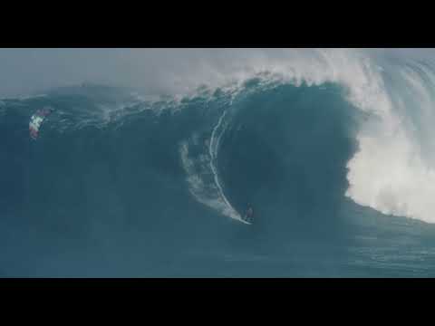 72ft at Jaws - Patri McLaughlin Sets New Kitesurfing World Record (video by Slater Neborski)