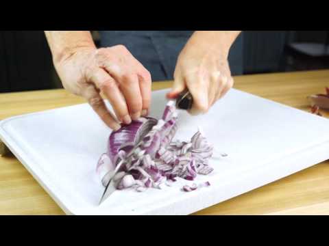 How to Mince an Onion